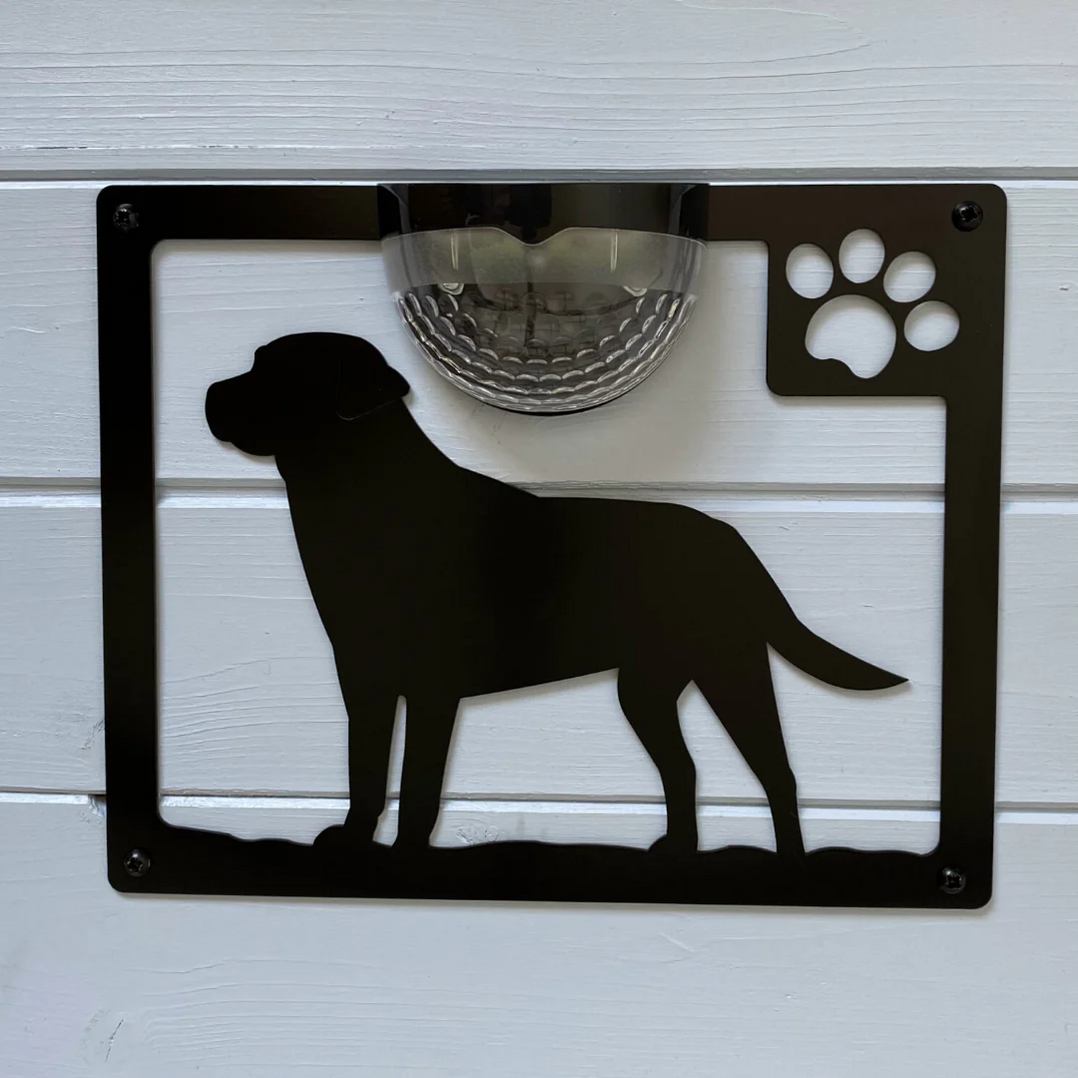 Labrador Dog Solar-Powered LED Light Wall Shed Plaque — Flory's Online