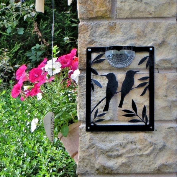 Two Birds Solar Light Wall Plaque – Flory's Online